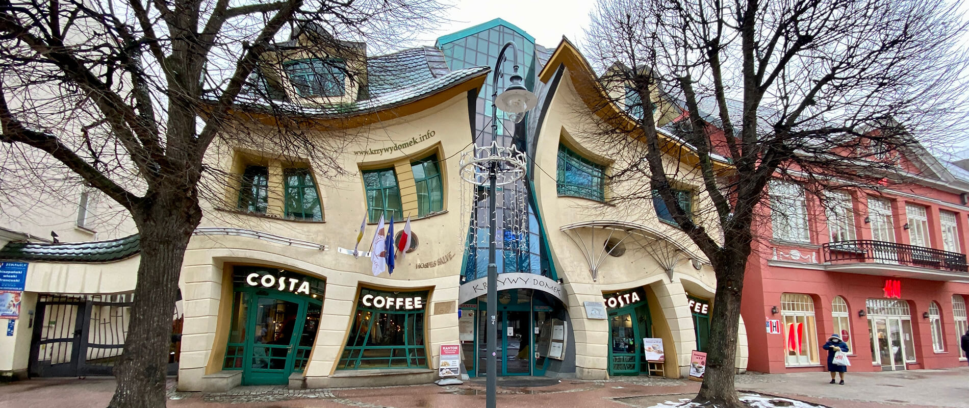 10 Strangest Buildings on Earth That Will Leave You in Awe | Weird Globe